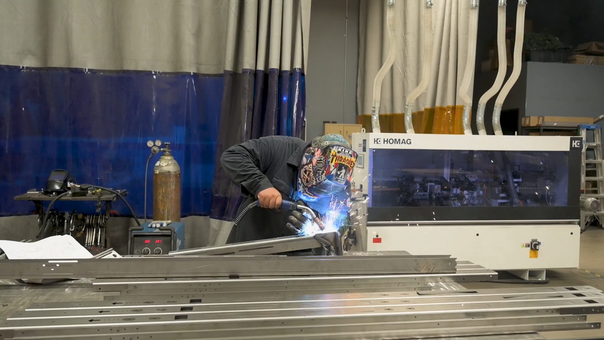 Careers – Mounting Solutions in Anaheim, CA | Advanced Mounting & Design